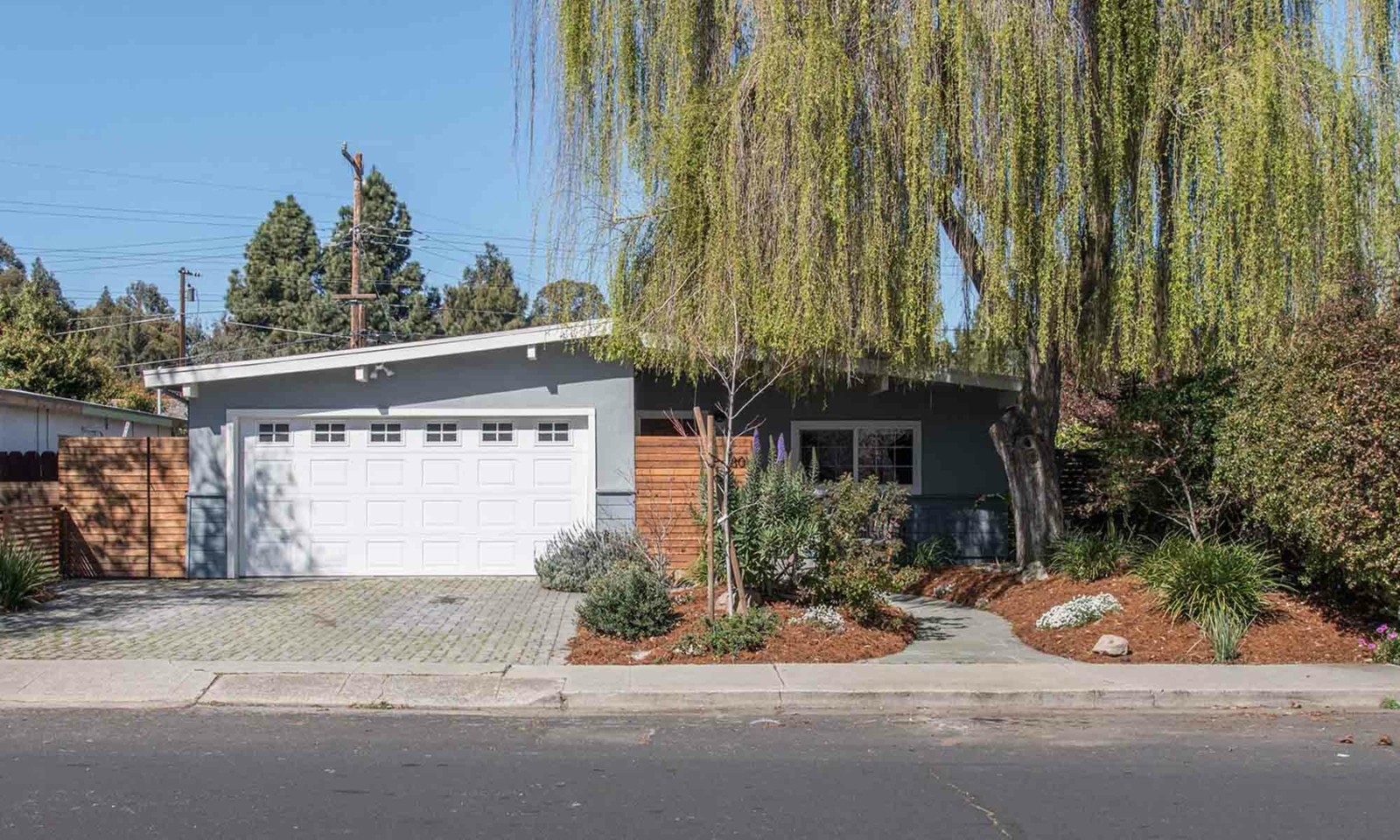 680 Emily Drive, Mountain View - DeLeon Realty
