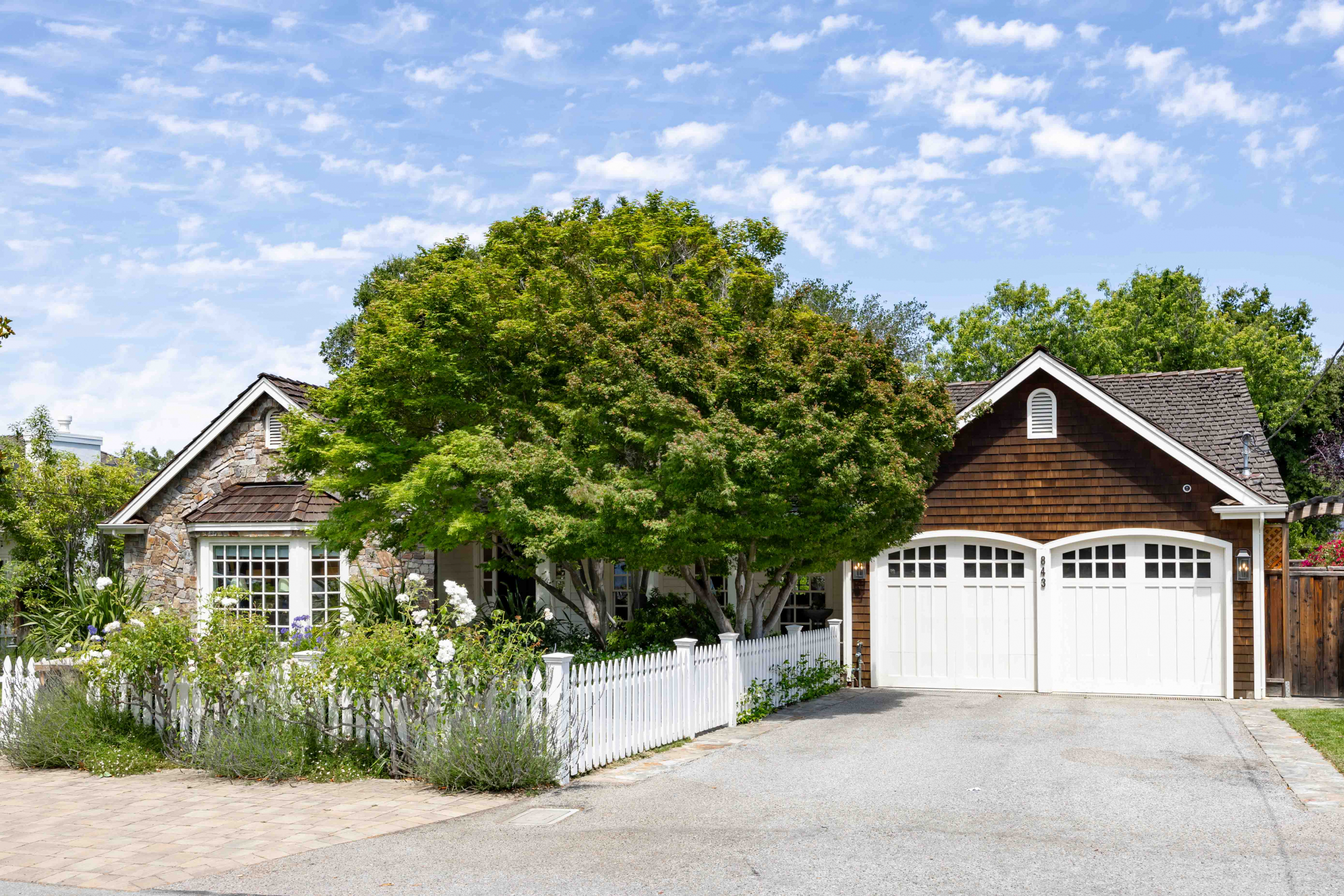 843 Echo Drive, Los Altos - DeLeon Realty